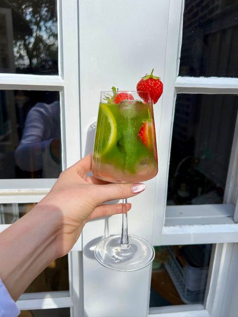 SAKURA + STRAWBERRY MATCHA SPRITZ – JENKI